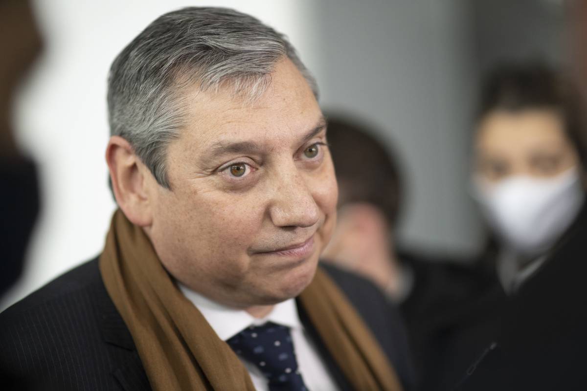 Carlos Enciso, embajador de Uruguay en Argentina, y otros dos ...