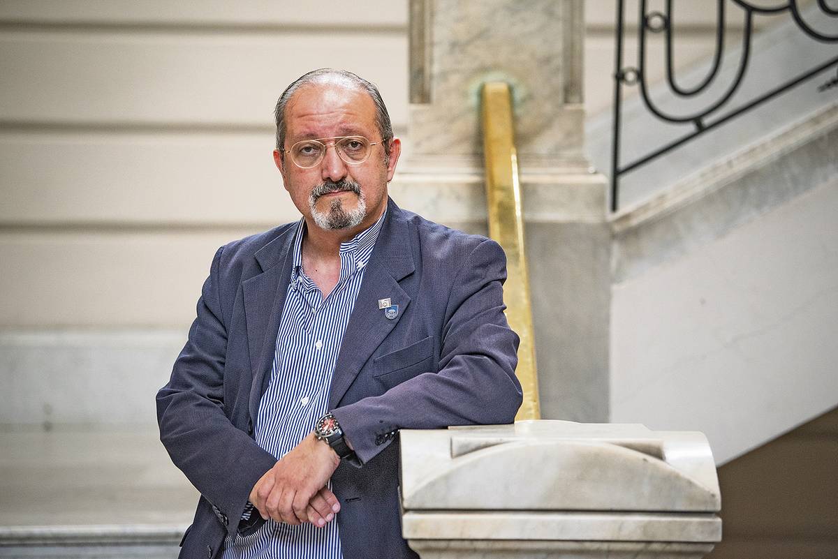 Álvaro Mombrú, “un servidor de la Udelar” en el cargo de rector apunta ...