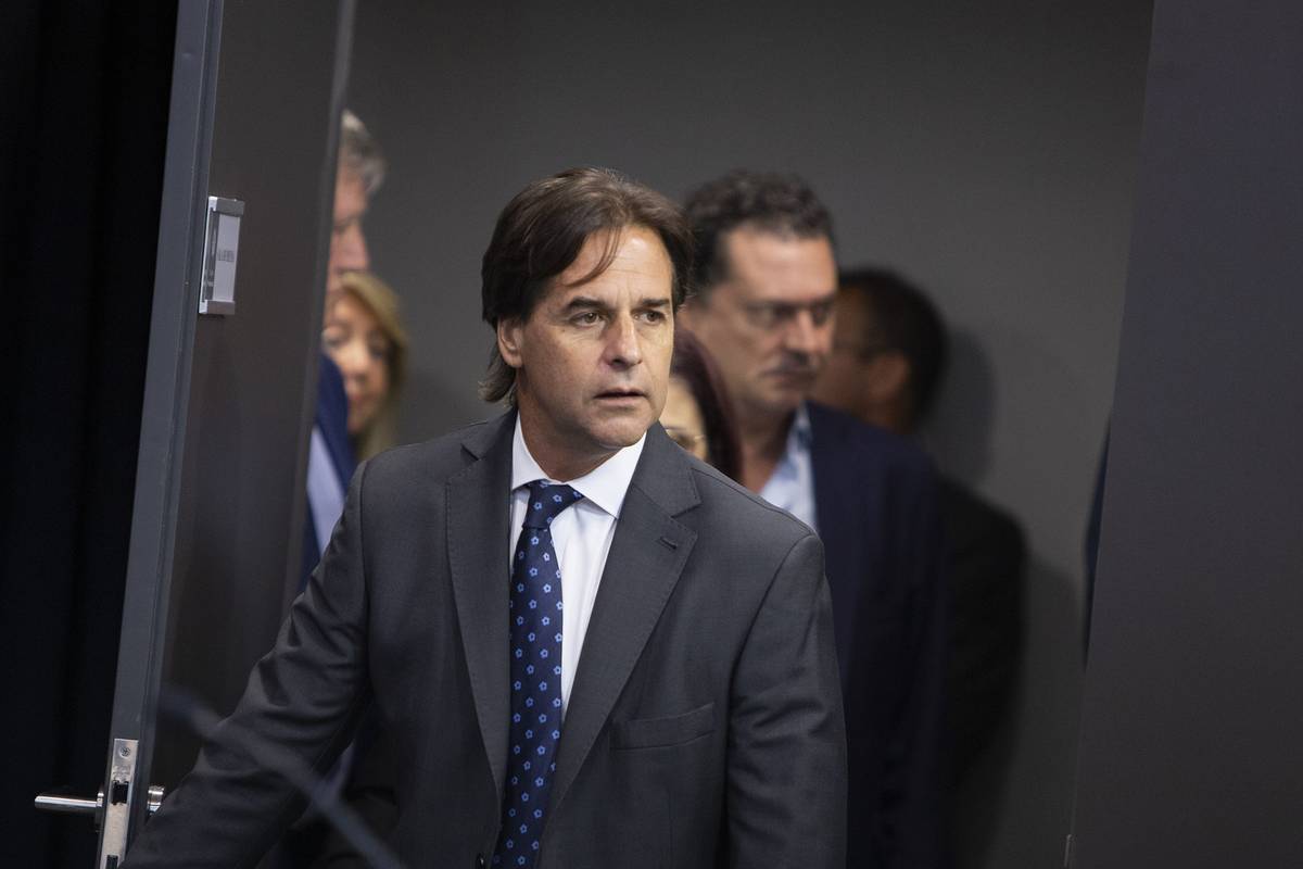 El caso Astesiano: “un hecho muy grave” que podría generar una “crisis ... El caso Astesiano: “un hecho muy grave” que podría generar una “crisis ...