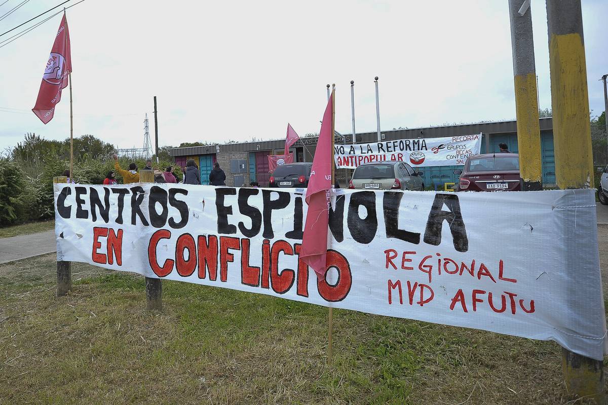 Un nuevo centro María Espínola fue ocupado por los docentes y se ...