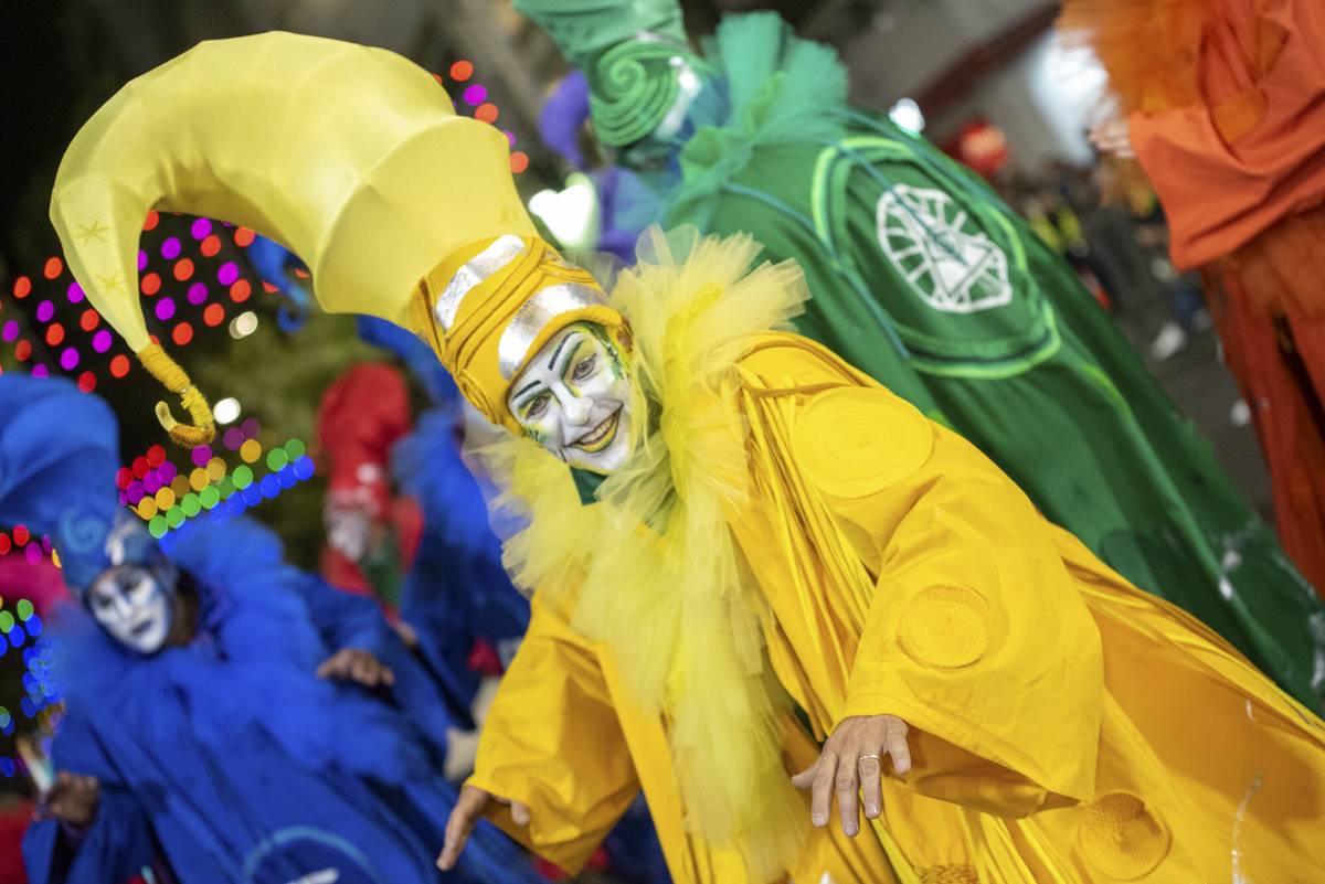 Carnaval desde el interior: dos murgas de Maldonado se la juegan en el ...