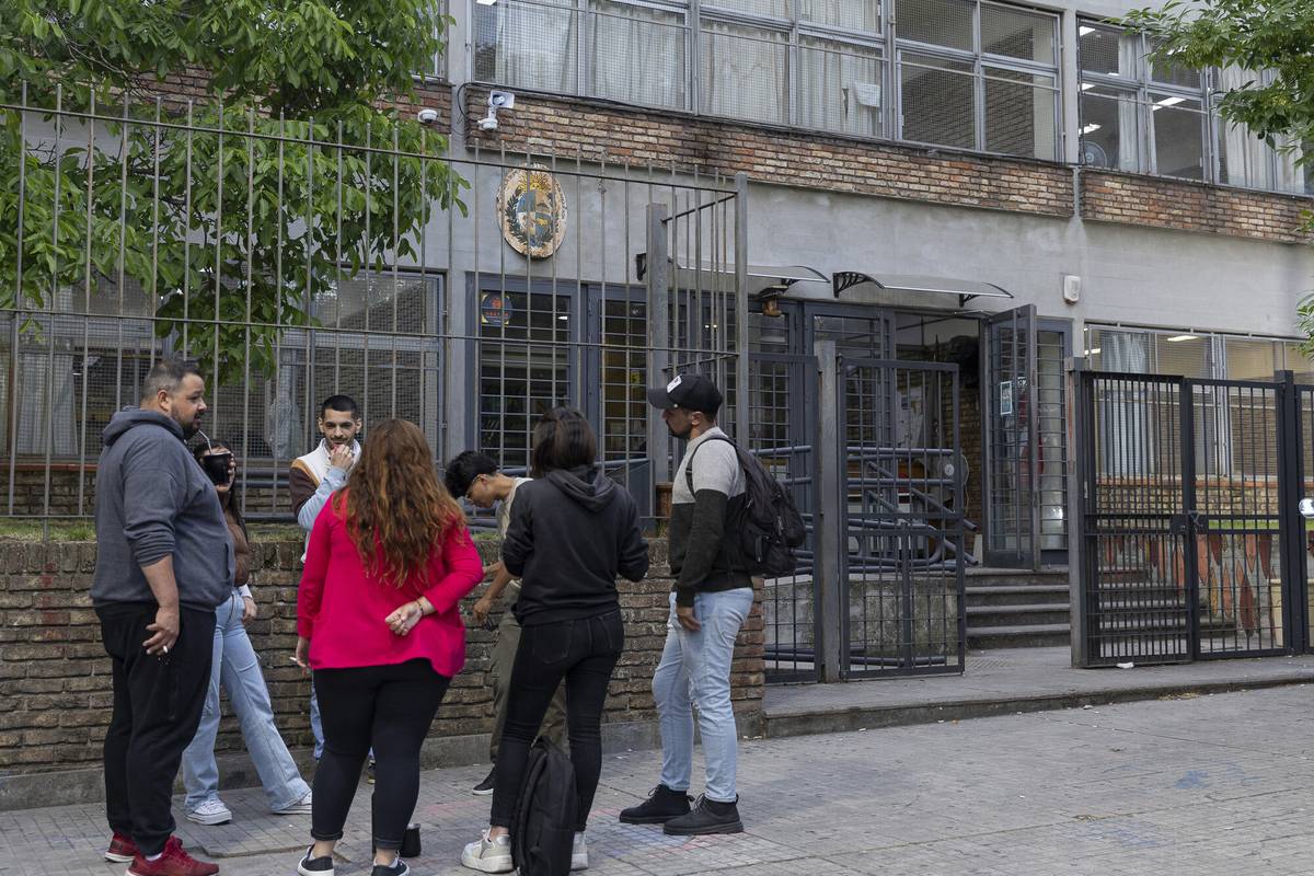 Estudiantes de Educación Media Tecnológica ocuparon la UTU de La ...