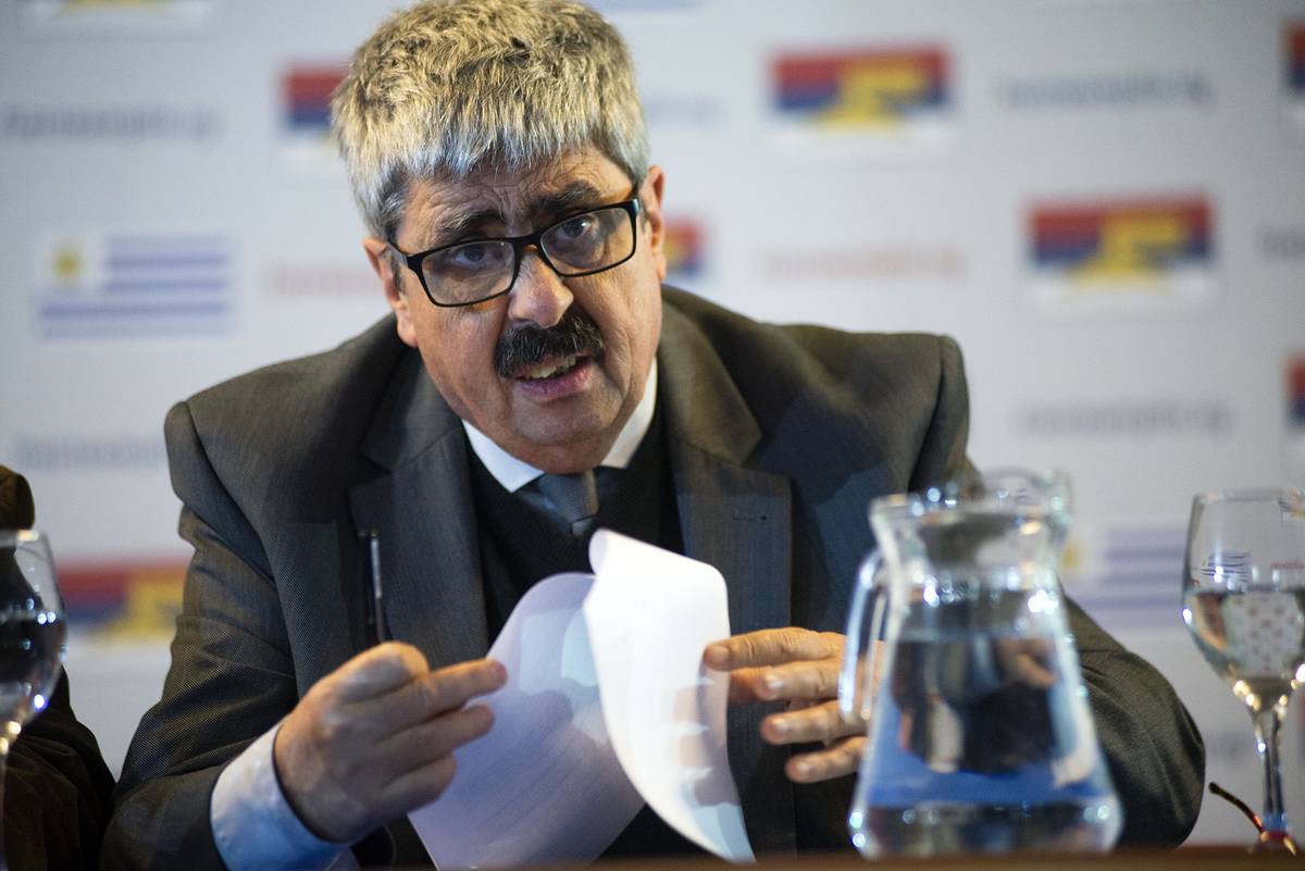 Bergamino presentó su renuncia a la Carifa, y la Mesa Política del FA ...