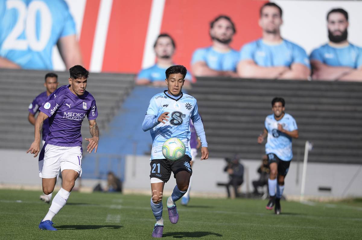 Defensor debutó con victoria en la Segunda División | la diaria | Uruguay