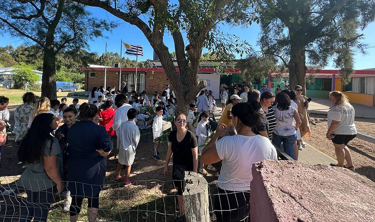 Tras pedido de las familias, escuela 190 de Pajas Blancas pasará a ser de tiempo completo | la ...